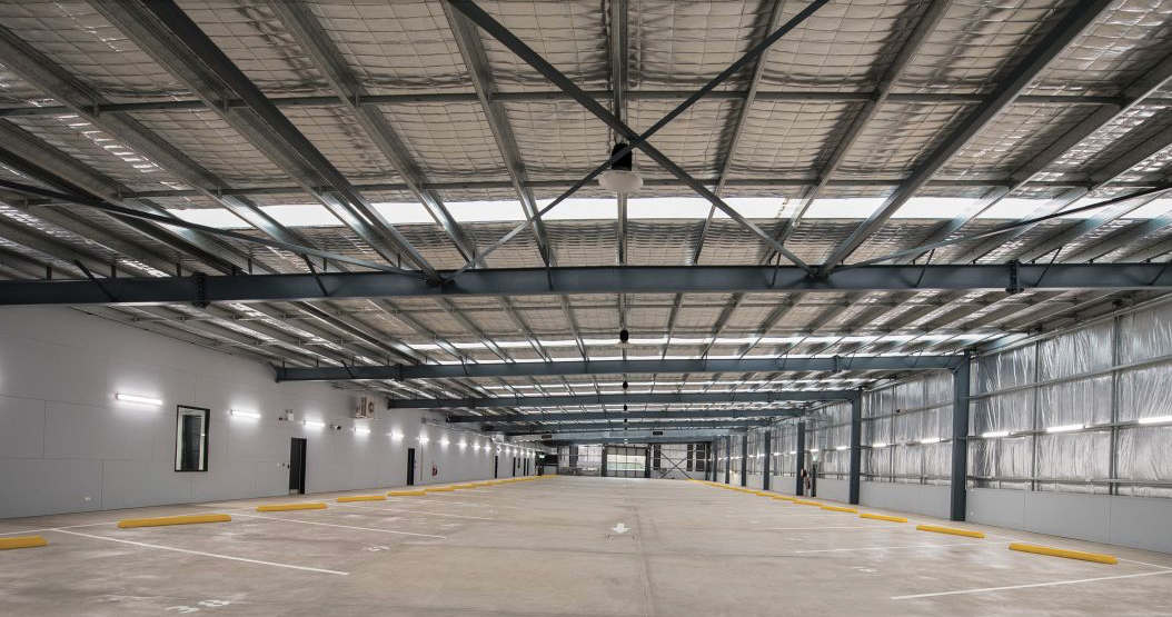 Quikdeck install 4000m2 of metal roofing & architectural walling